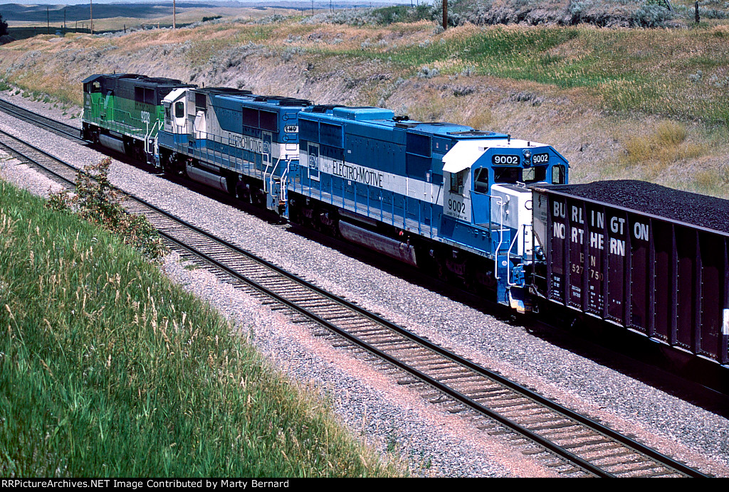 BNSF 9278 and EMDX 3 and 9002 With Powder River Coal
